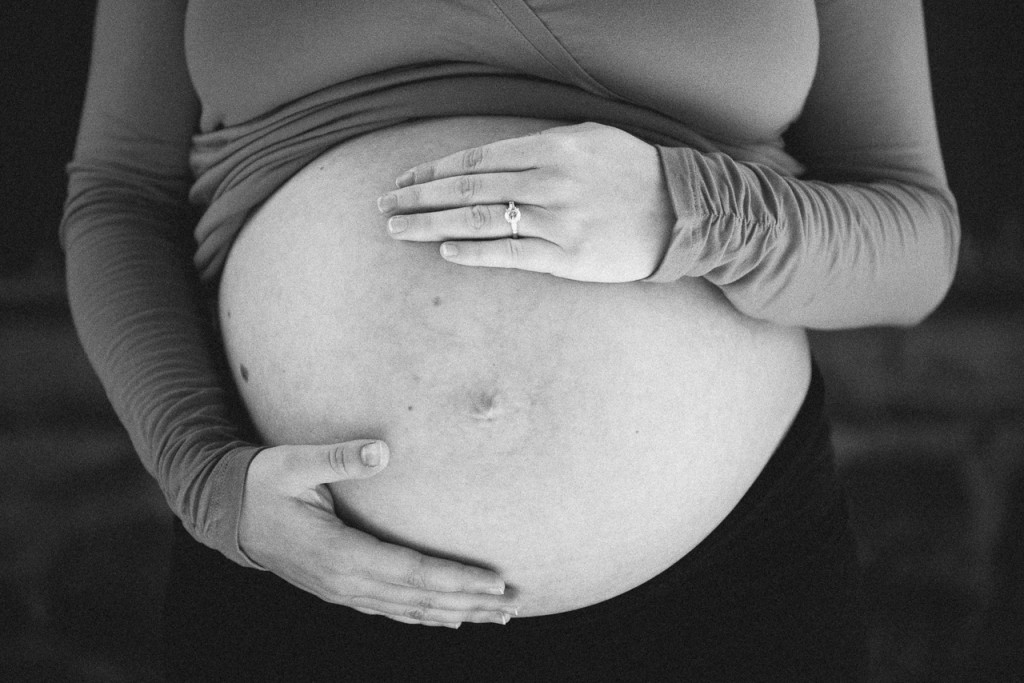 Simona + Jason | NYC Maternity Photographer » laurencolchamiro.com